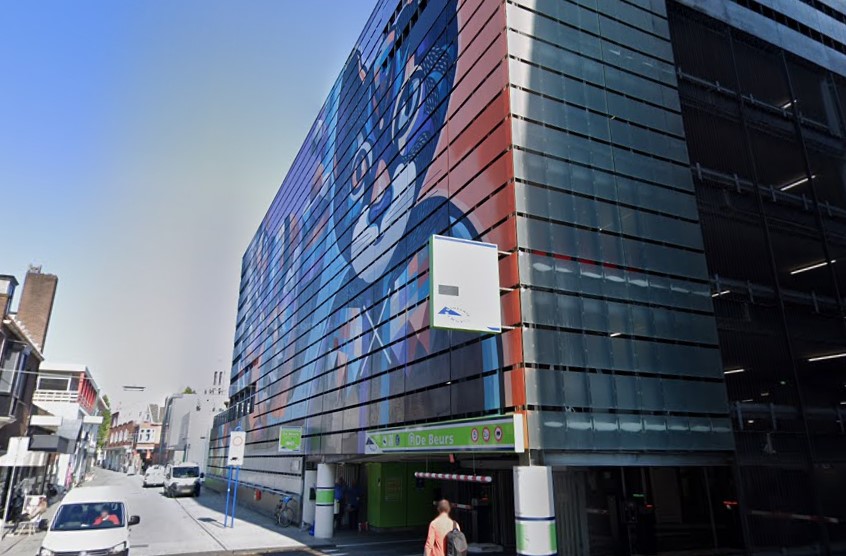 Alle parkeergarages en tarieven in Hengelo centrum op een rijtje