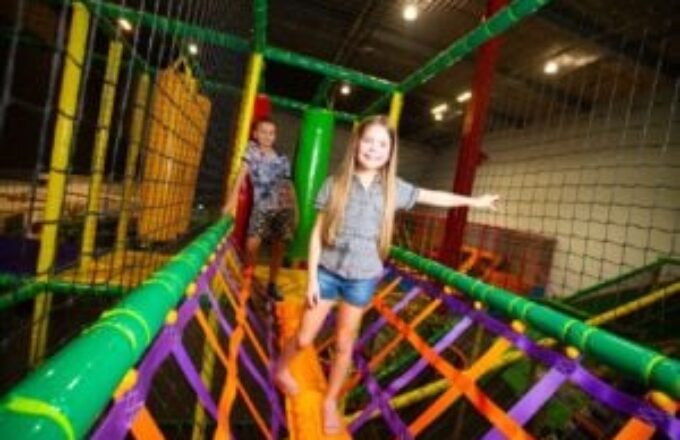 Monkey Town Enschede - indebuurt Hengelo