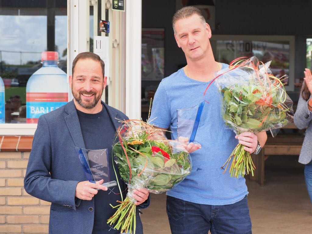 Vrijwilliger Kees Bos is blij dat bal weer rolt bij 's-Gravendeel ...