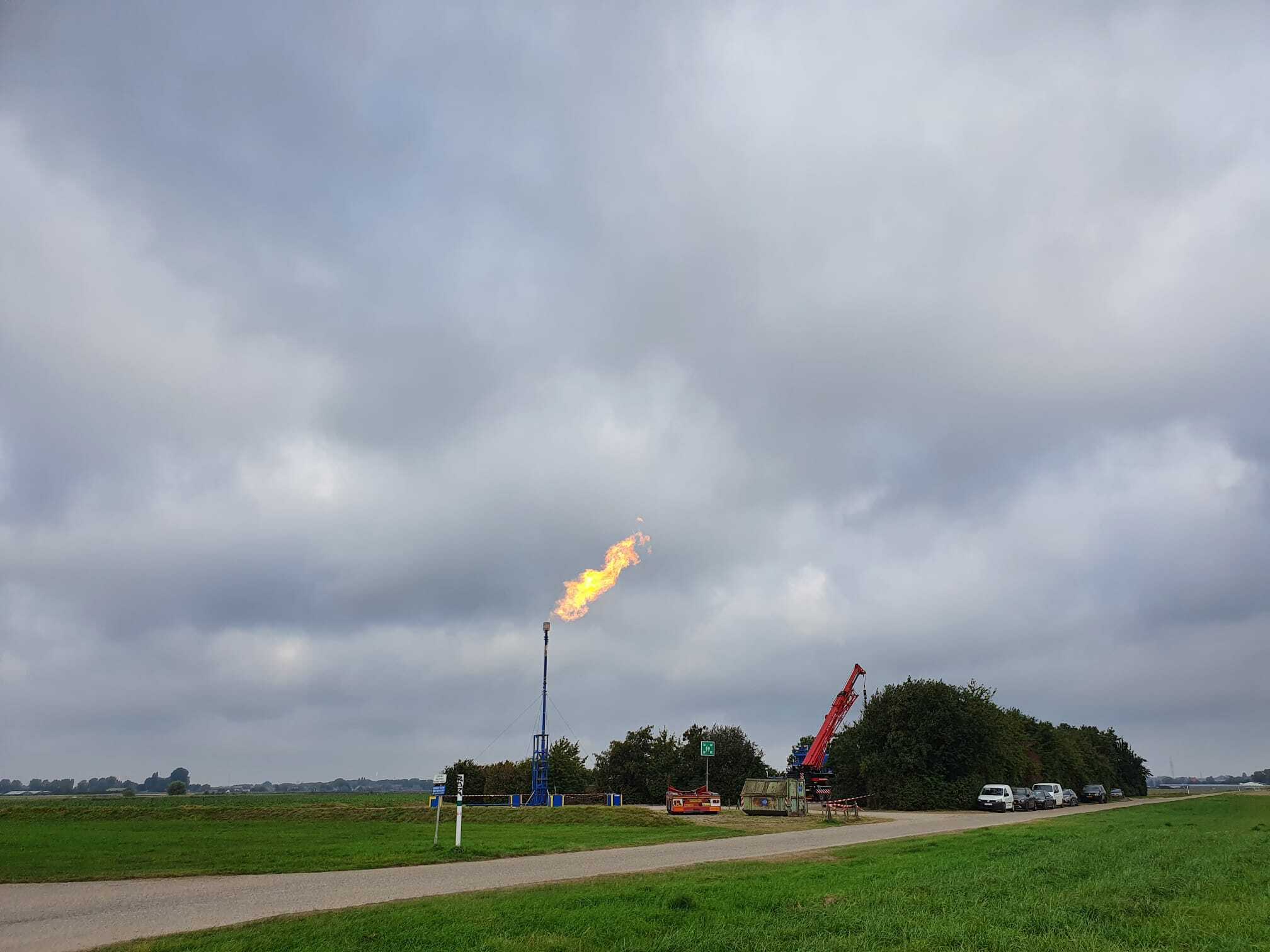 Dit is waarom in de Hoeksche Waard wekenlang een grote vlam te zien was ...