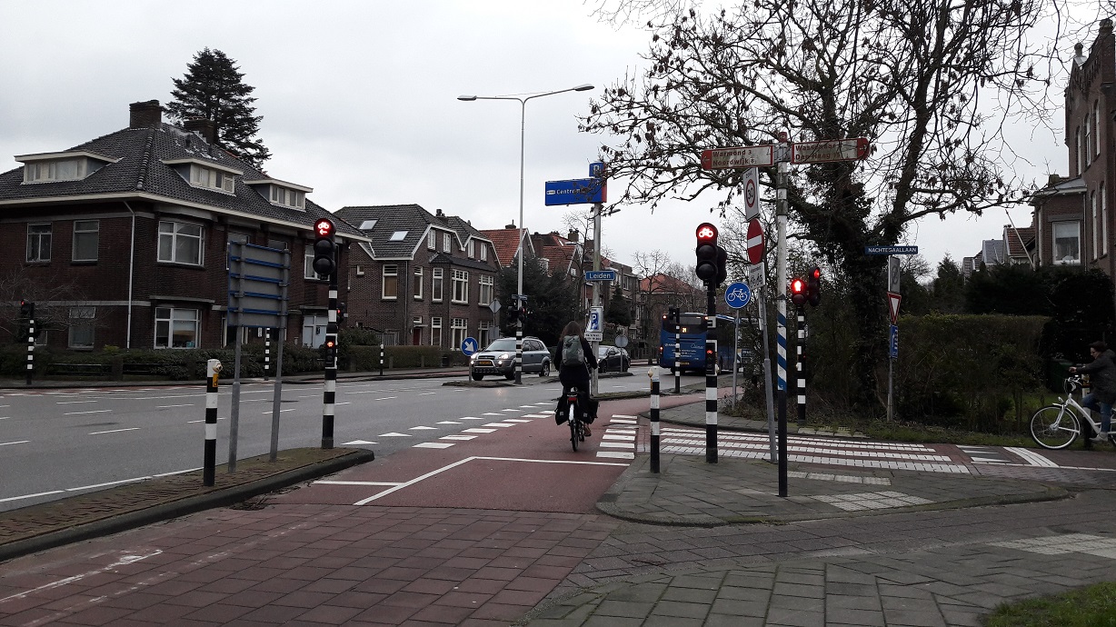 6 x stoplichten in Leiden waar fietsers maling aan hebben - indebuurt ...
