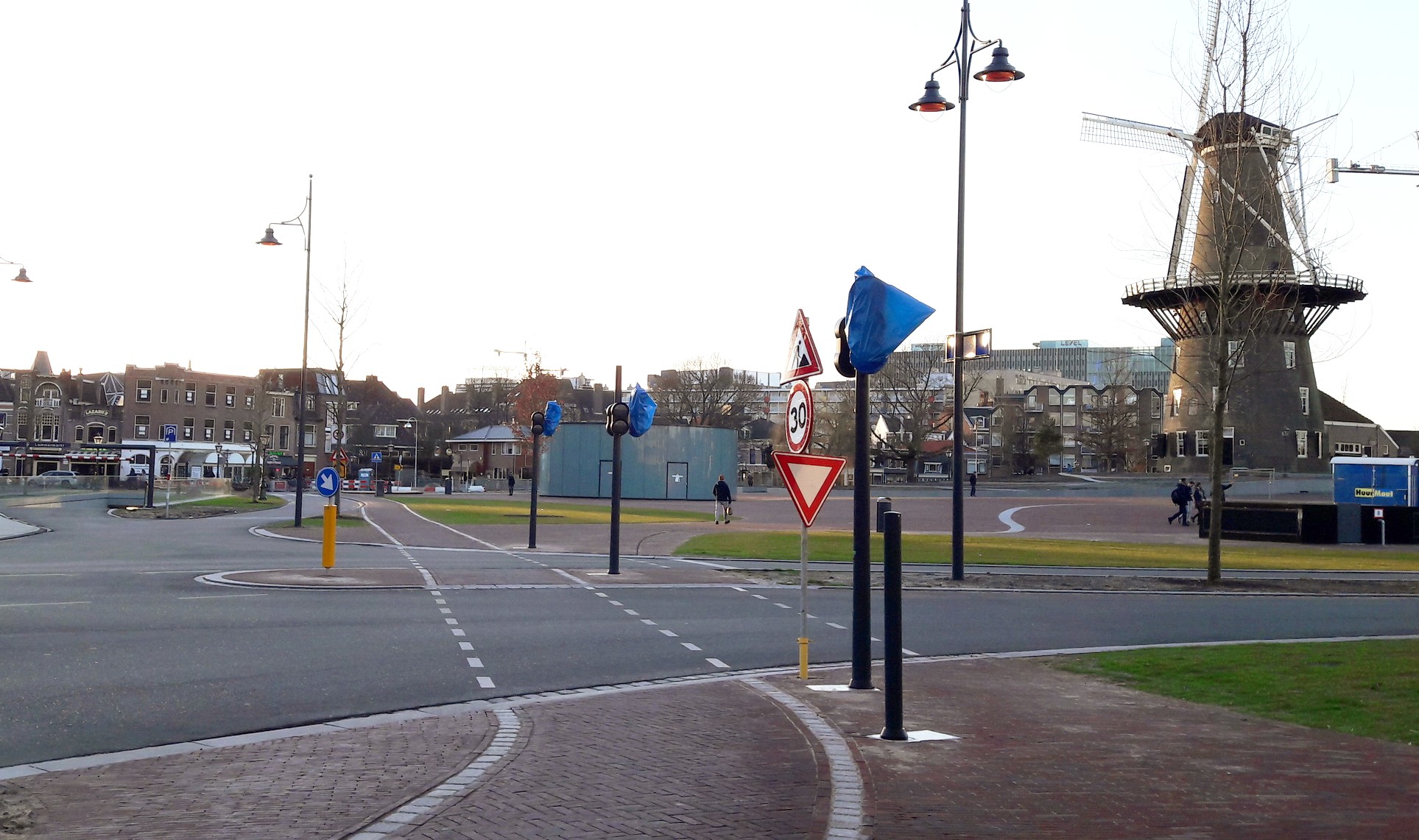 Eindelijk! Er komen stoplichten bij kruispunt Molenwerf en Lammermarkt ...