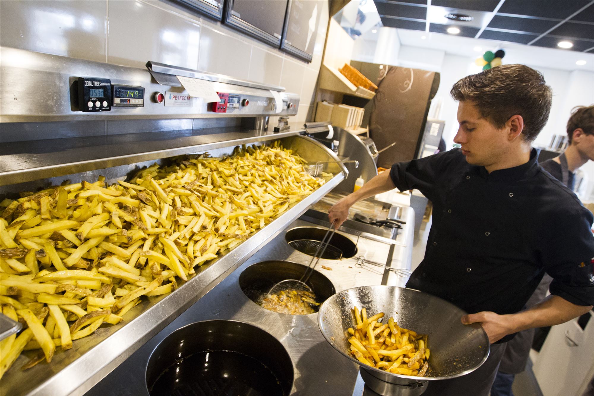 Dapp Frietwinkel - indebuurt Leiden