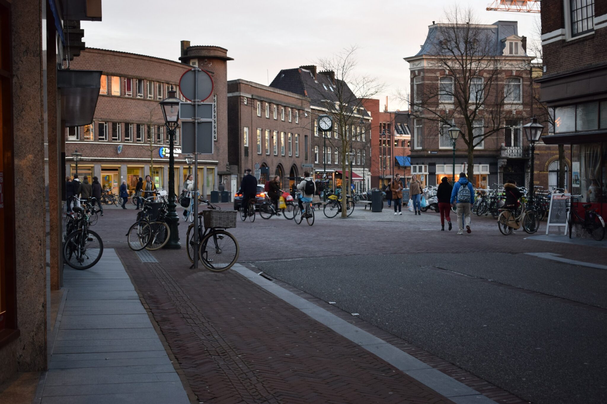 5 x plekken in Leiden waar je als fietser een bijna-doodervaring ...