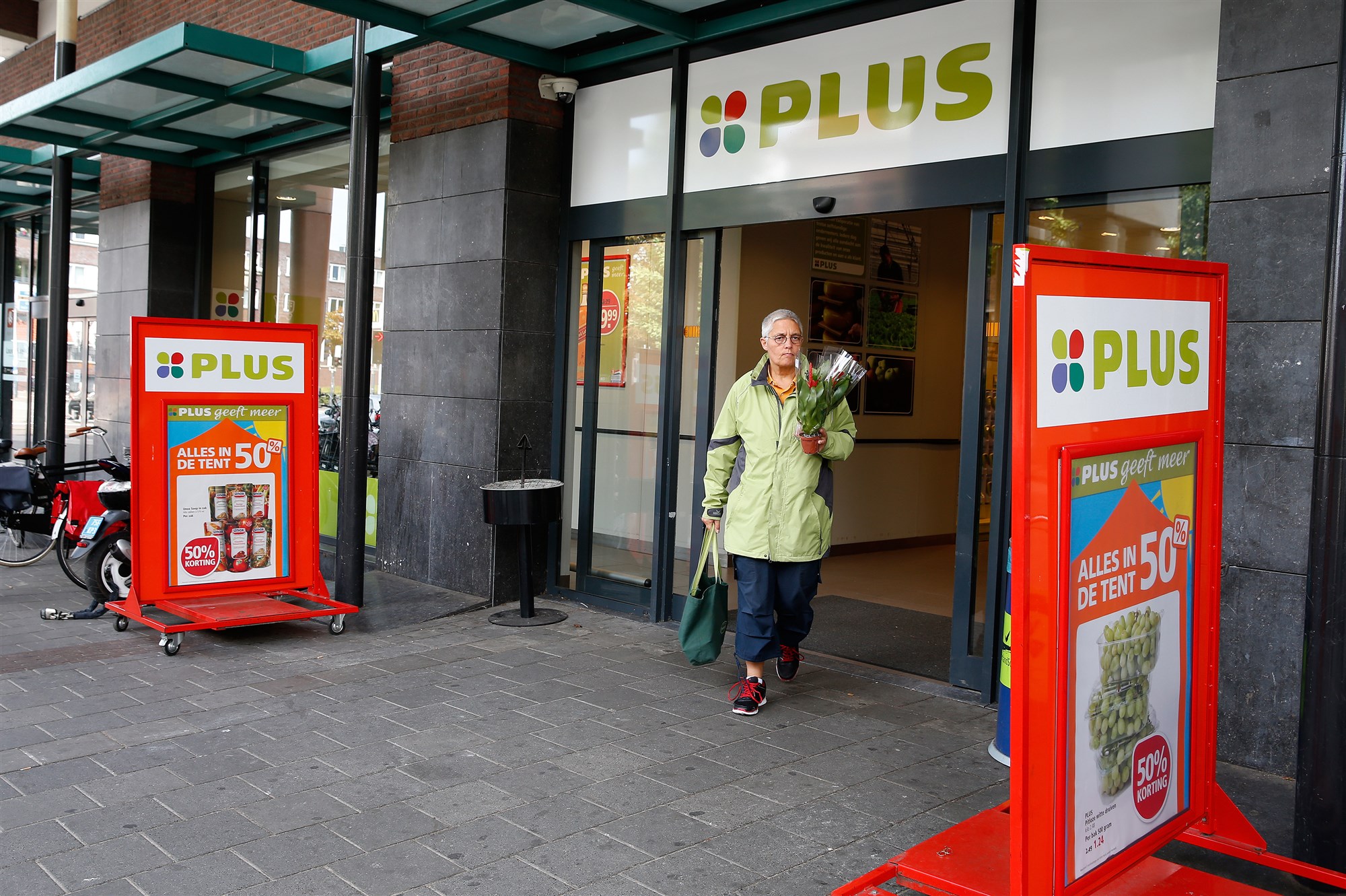 Allereerste PLUS supermarkt in Leiden opent de deuren - indebuurt Leiden