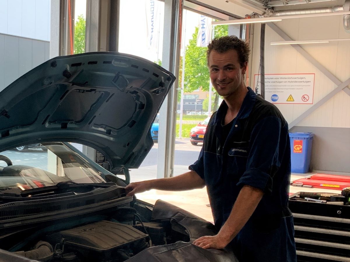 Met deze 5 tips van automonteur Rob zorg je dat je geen pech krijgt ...