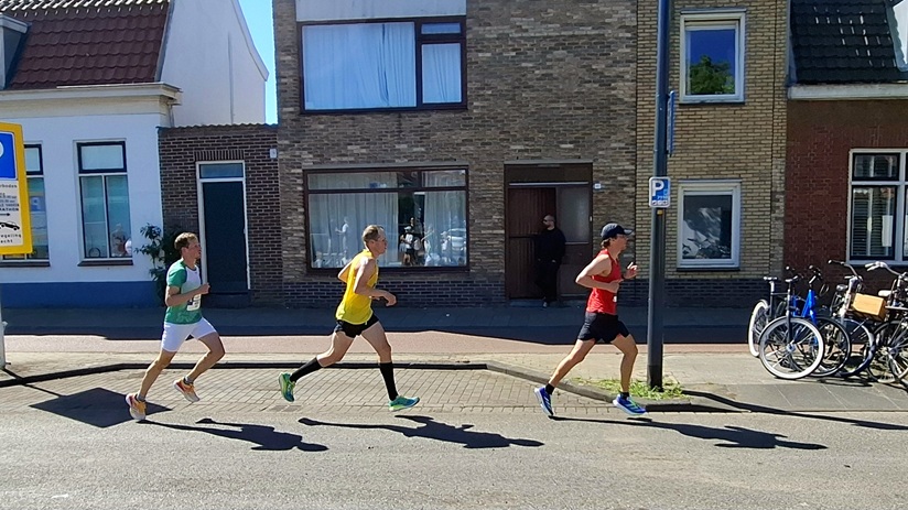 Kijkteris! Dit was de Leiden Marathon 2025 (foto's) - indebuurt Leiden