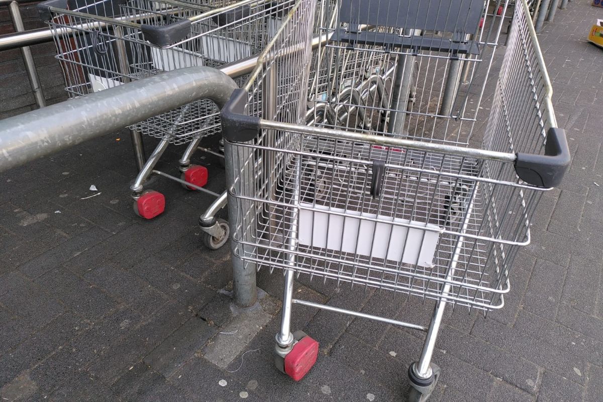 Mysterie opgelost! Hiervoor dienen die blokjes op winkelwagens in ...