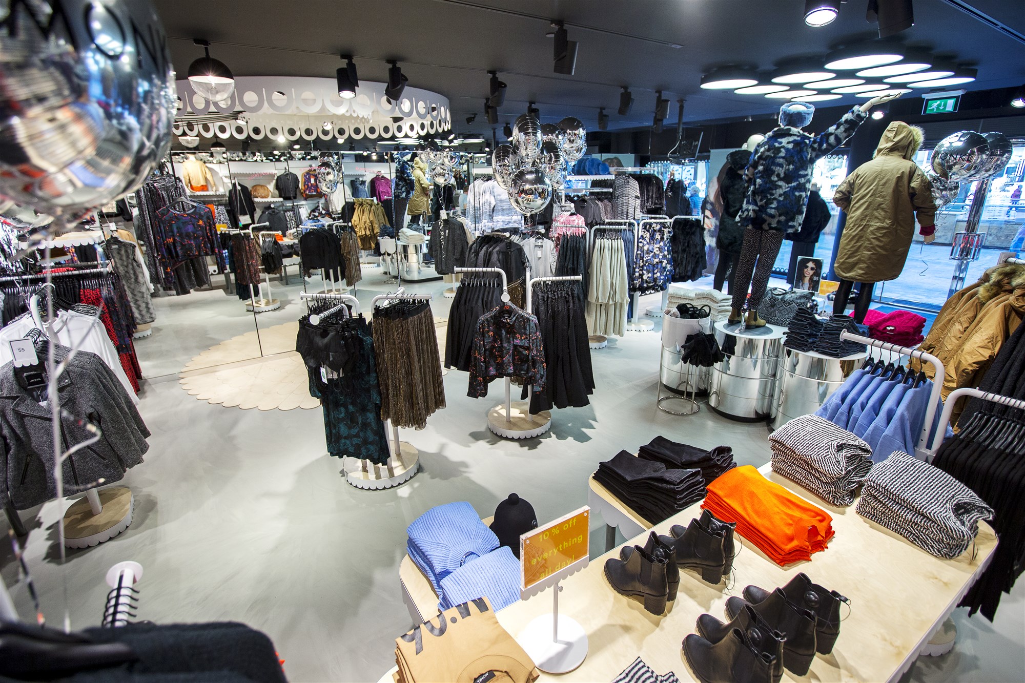 Van deze bekende kledingwinkels missen jullie een vestiging in Nijmegen ...