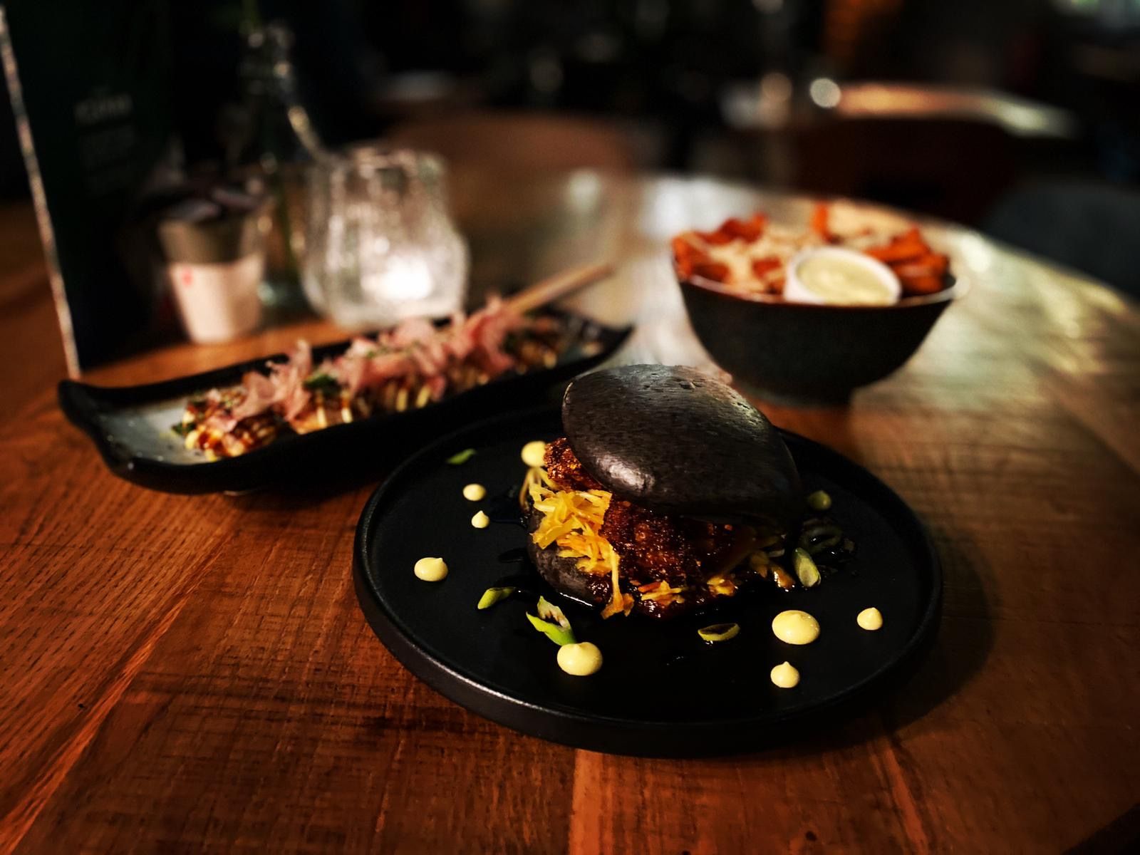 Nieuwe kaart: bij MikMak eet je nu deze bijzondere wereldse gerechten