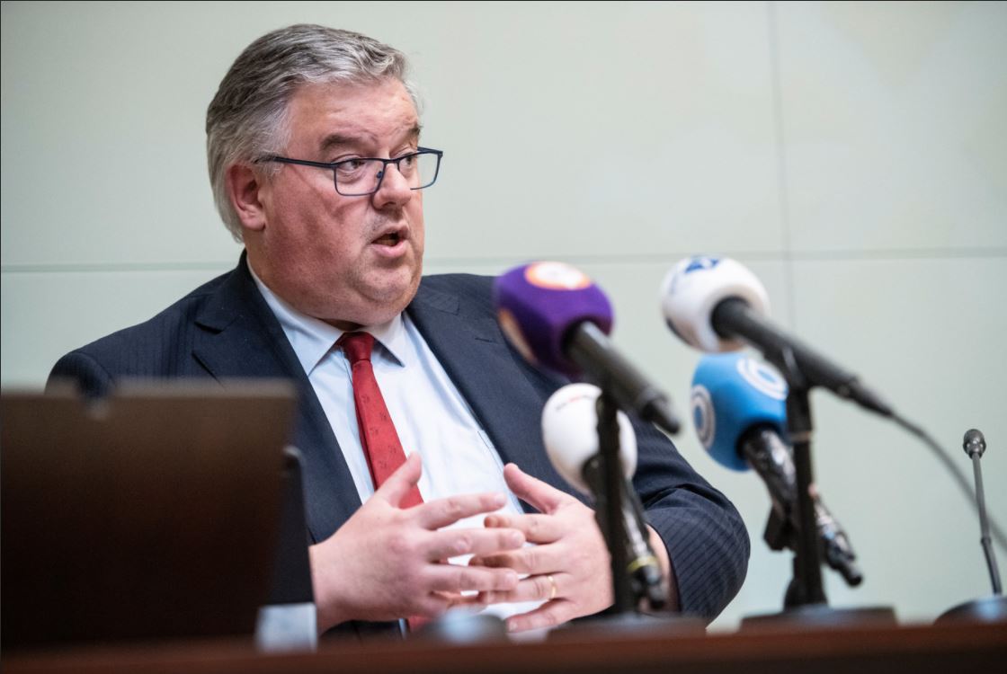 Bruls over verzwaring coronamaatregelen: 'Naleving kan beter'