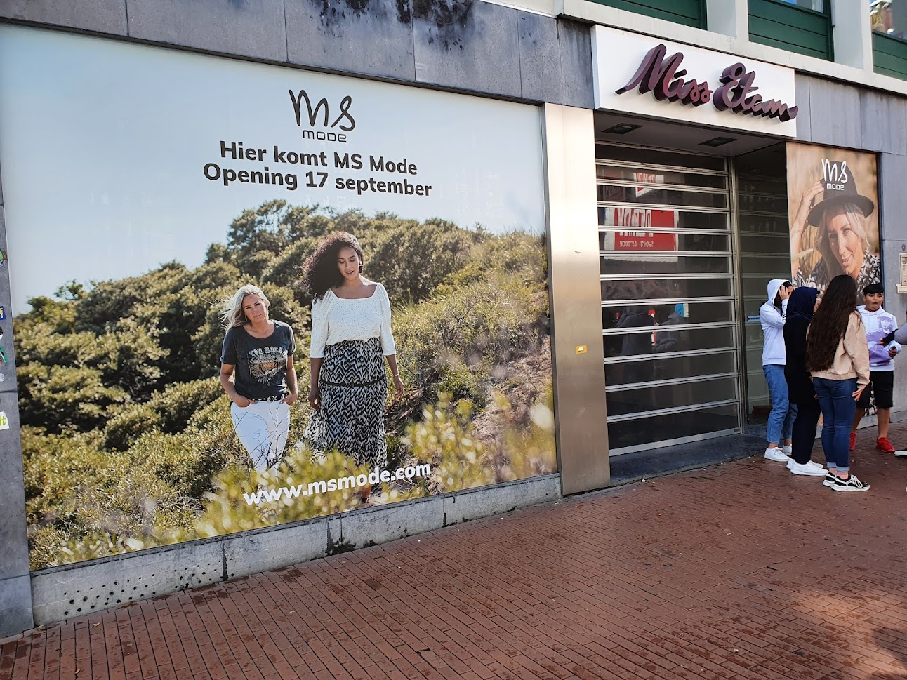 Gespot! De Broerstraat krijgt een nieuwe kledingwinkel