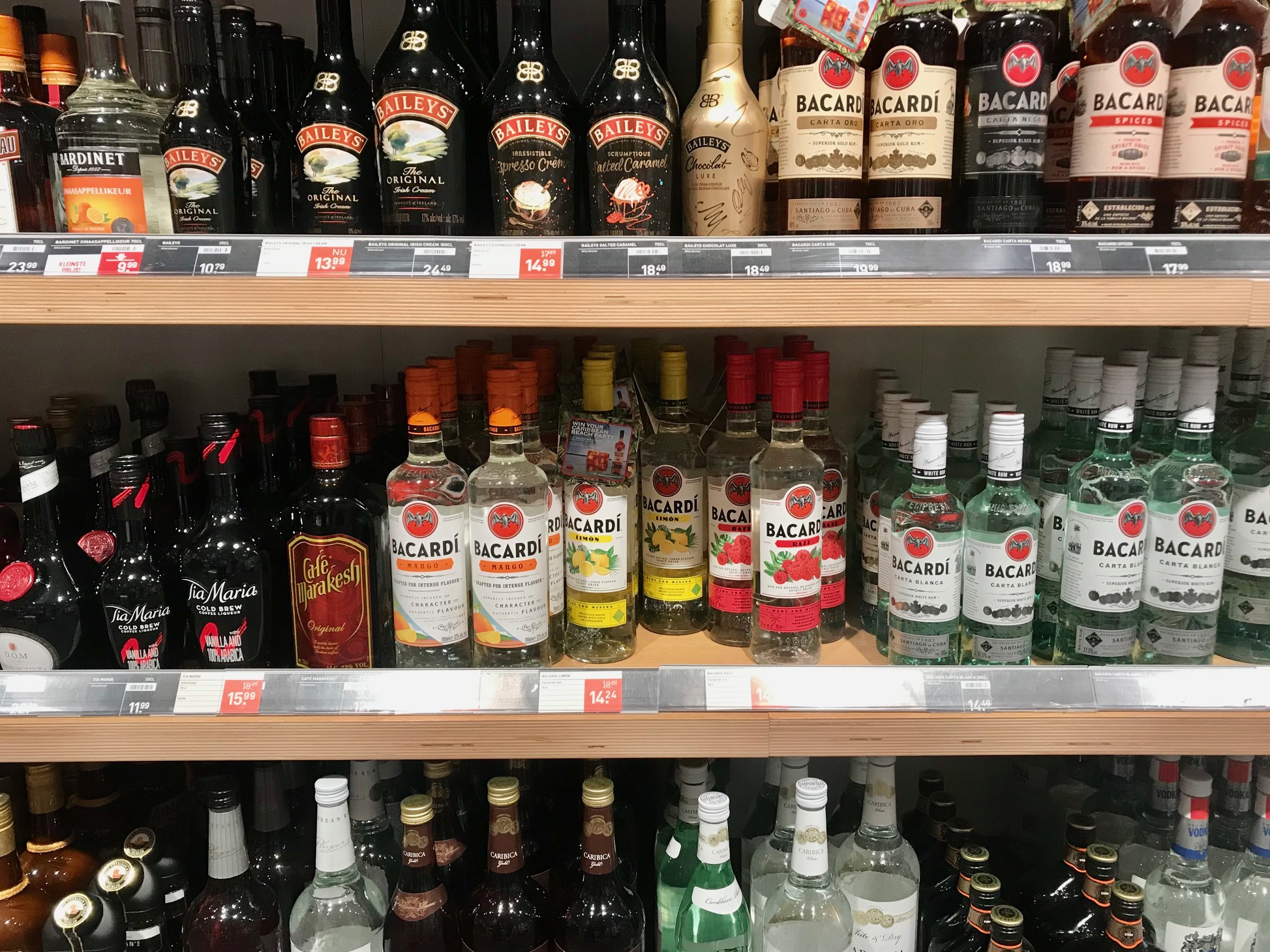 Ik ga zwemmen! Run op Bacardi Lemon in Nijmegen
