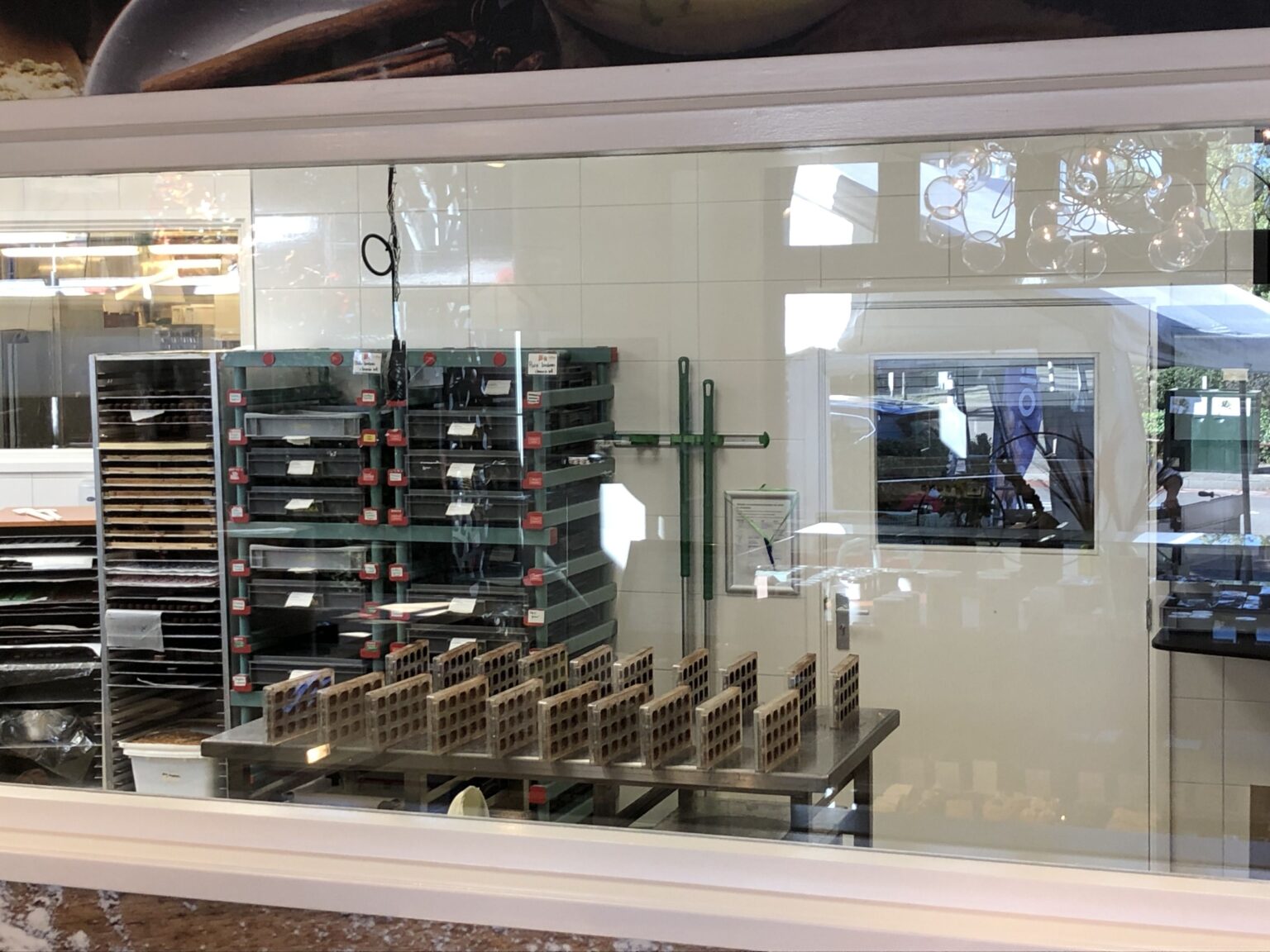 Je eigen chocolaatjes en bonbons maken: bij deze Nijmeegse chocolaterie ...