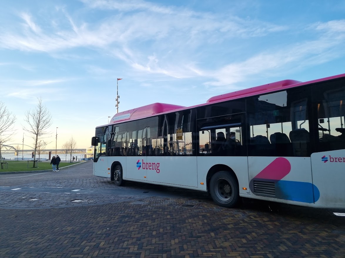 Voor 15 euro een jaar onbeperkt met de bus in Nijmegen: zo vraag je het aan