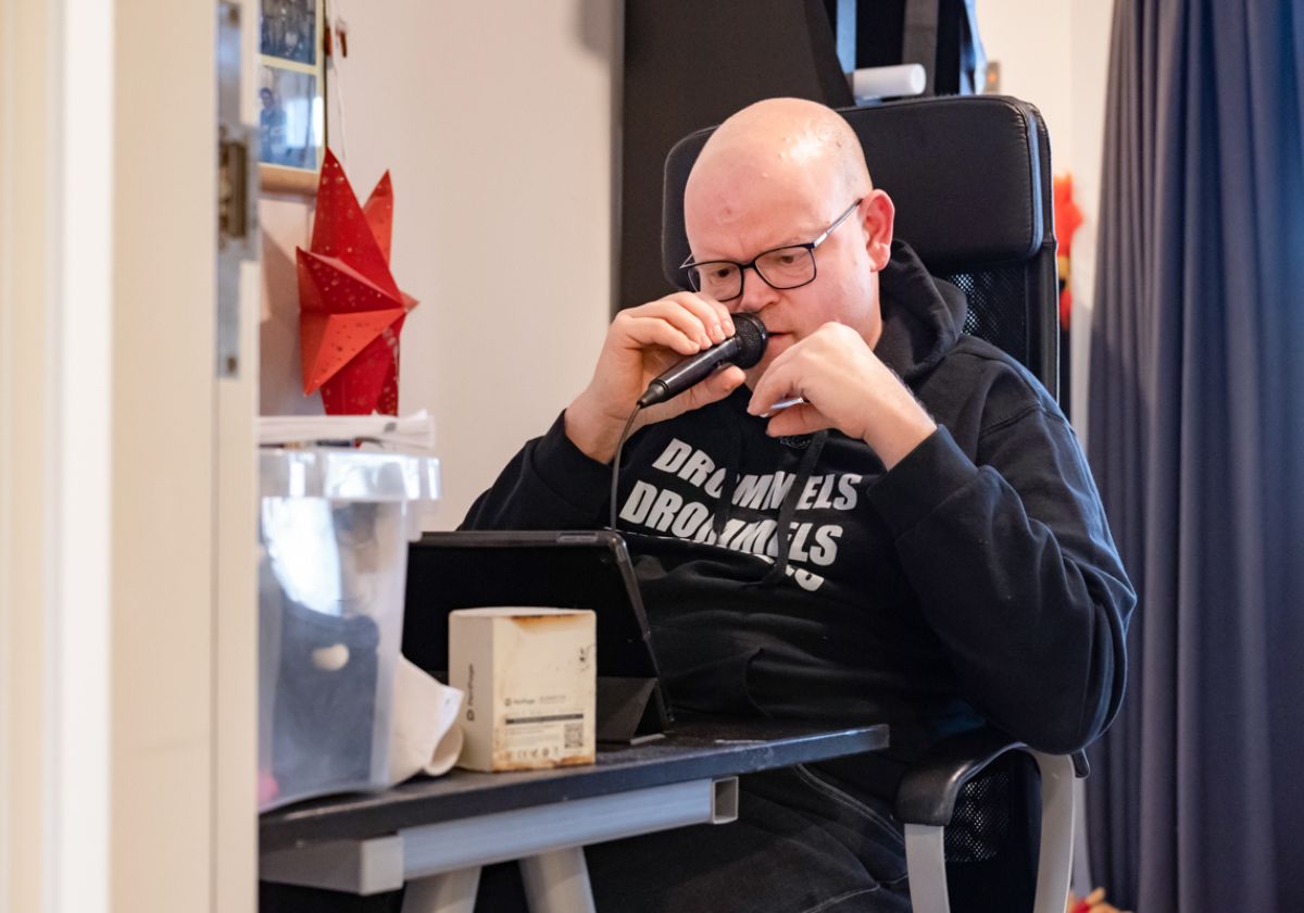 Bas is dolgelukkig met zijn woonplek: 'Sinds ik hier woon voel ik me thuis'