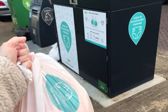 Kleine poepfabriek in huis? Zo bespaar je geld op je restafval