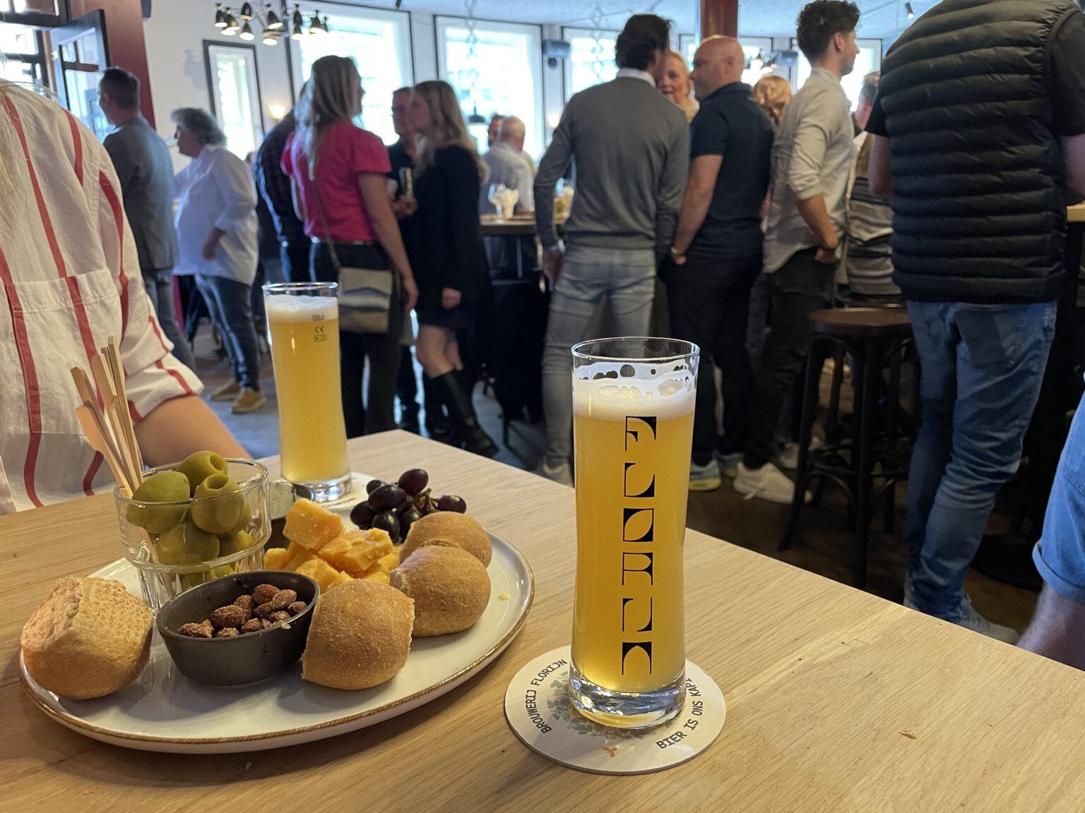 Brouwerij Florijn op het Faberplein is open: zo ziet het eruit