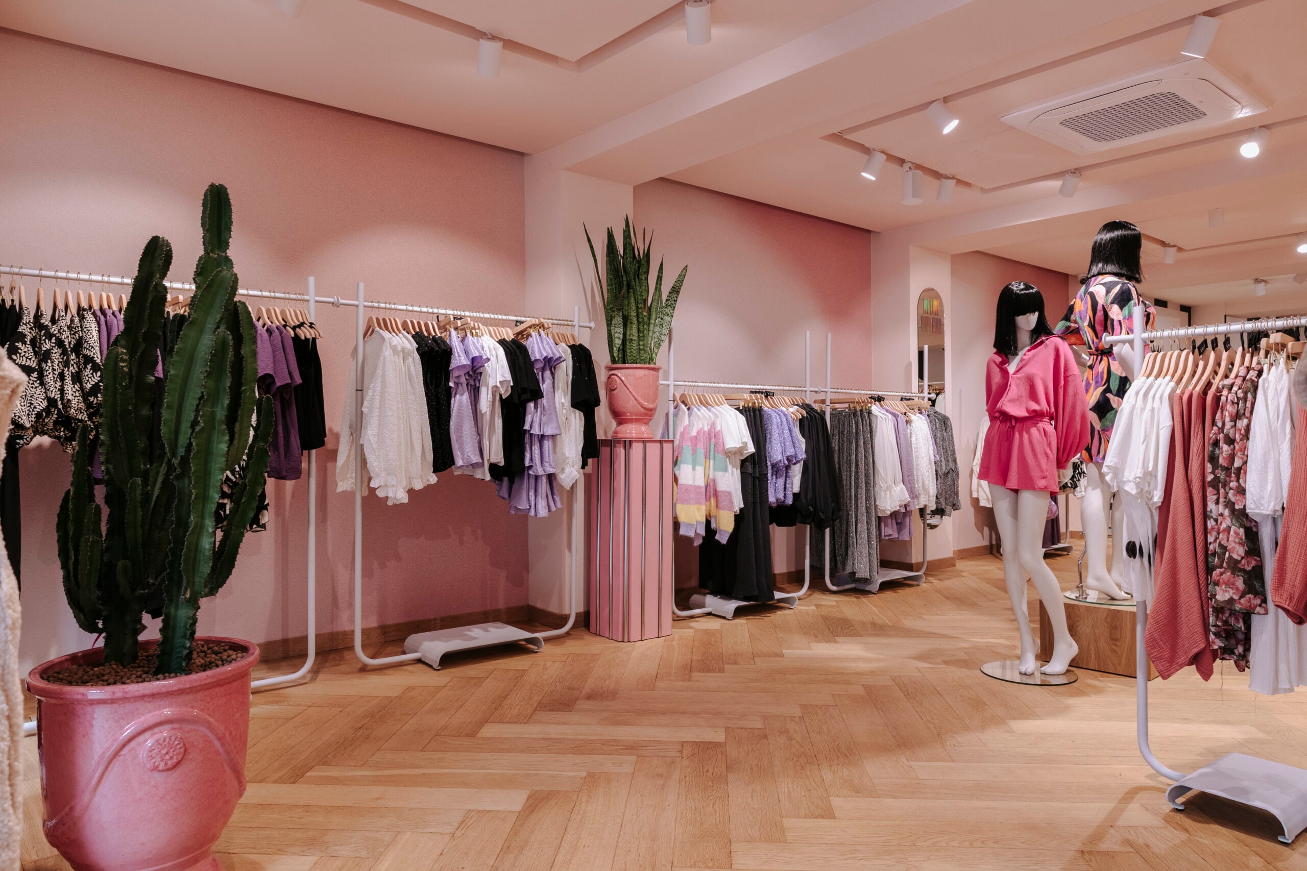 Helemaal trendy! In deze winkel shop je de leukste kleding