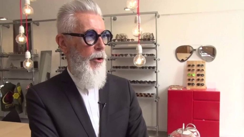 Op visite bij Ben Akkerman: 'Wij verkopen artistieke brillen met een verhaal'