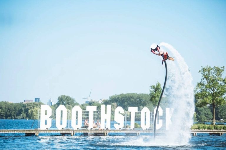 Rotterdamse mysteries: waarom zeggen we bakkie pleur? - indebuurt Rotterdam