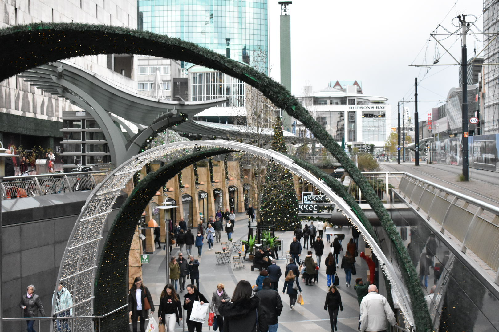 Dit zijn de openingstijden van de winkels in Rotterdam tijdens kerst ...