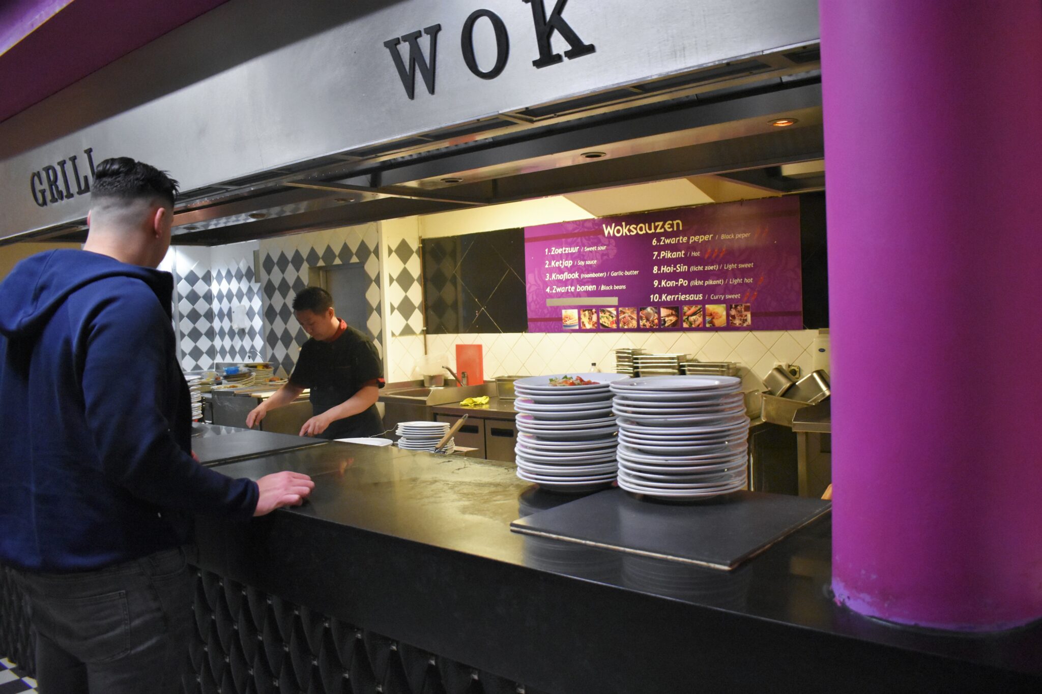 Dit Rotterdamse restaurant serveert een speciaal iftar-menu tijdens de ...