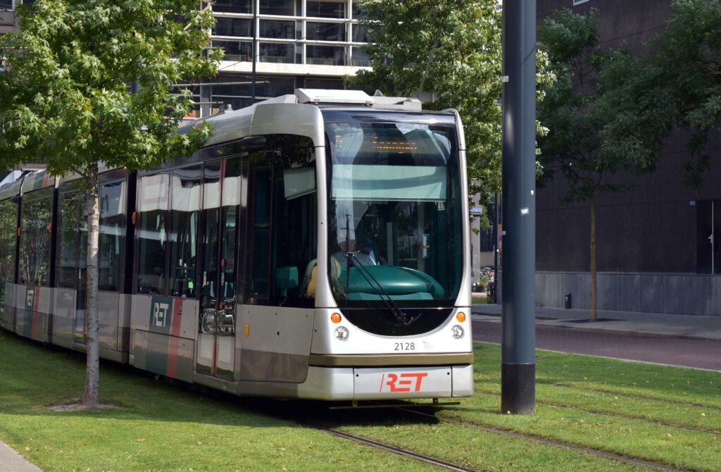 MAG DAT: je fiets meenemen in de tram of in de metro? - indebuurt Rotterdam