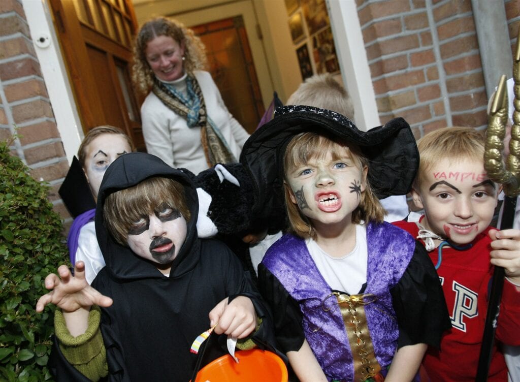 Rotterdamse mysteries: waarom zeggen we bakkie pleur? - indebuurt Rotterdam