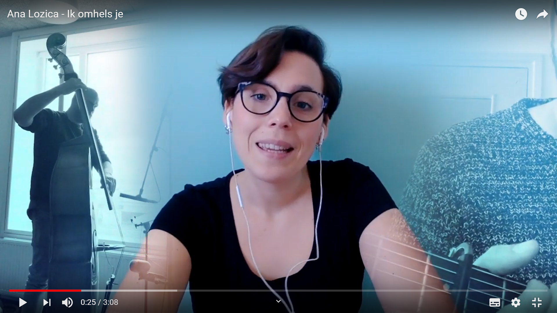 Ana maakte dit troostlied voor alle Rotterdammers, en Café Ari in het ...