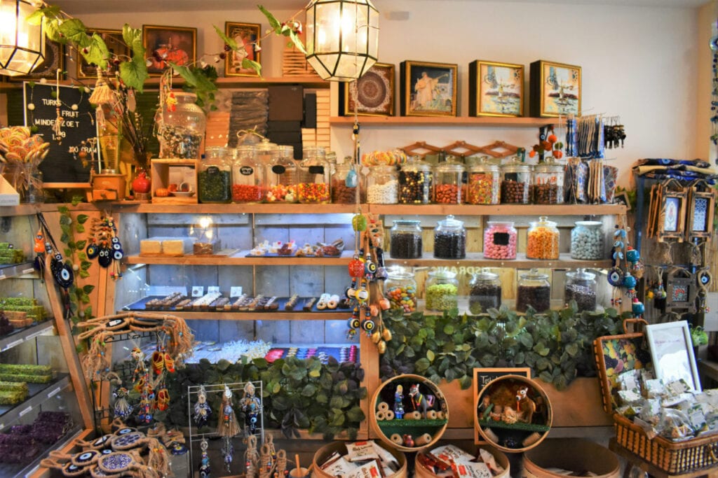 Insidertip! Bij de Zoetterette stap je in een sprookjes snoepwinkel ...