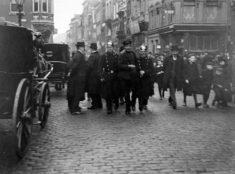 Fotoserie: de Rotterdamse politie vóór de oorlog - indebuurt Rotterdam