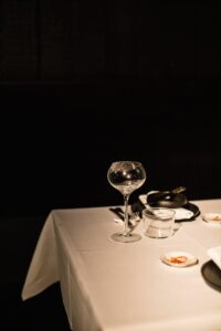 Psst... OX is het nieuwste geheime restaurant en cocktailbar in Rotterdam