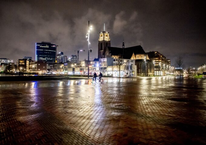 Buschauffeurs staken vandaag: dit betekent het voor Rotterdammers