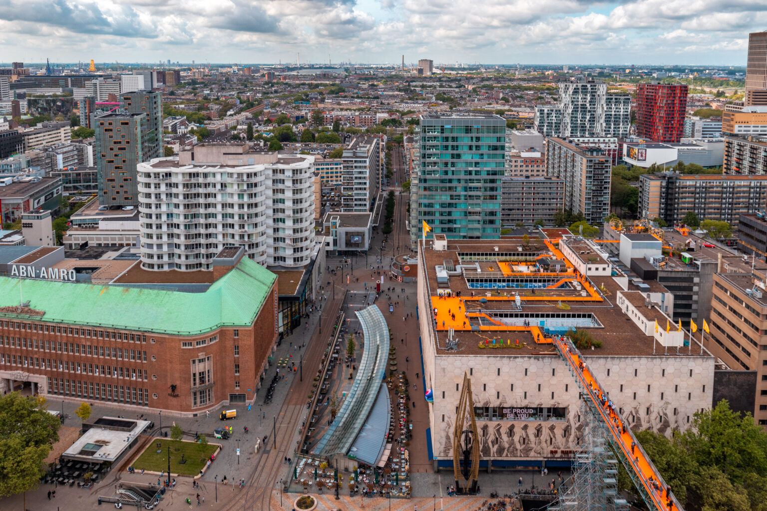 Wil je naar de Rotterdam Rooftop Walk? Zo lang heb je nog de tijd