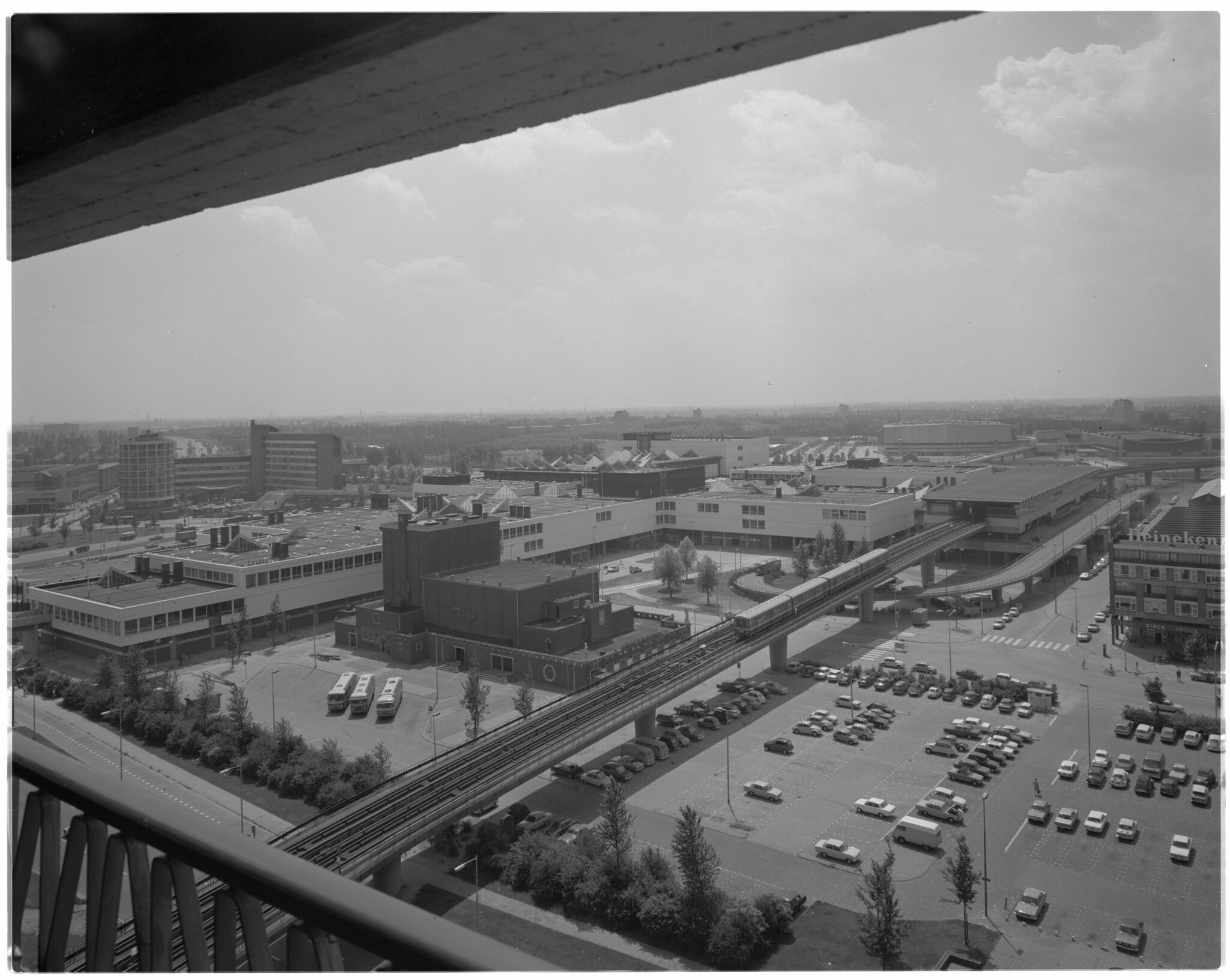 Toen in Rotterdam: Winkelcentrum Zuidplein bestaat 50 jaar