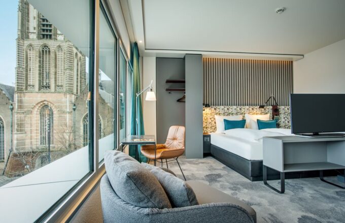 Motel One - indebuurt Rotterdam