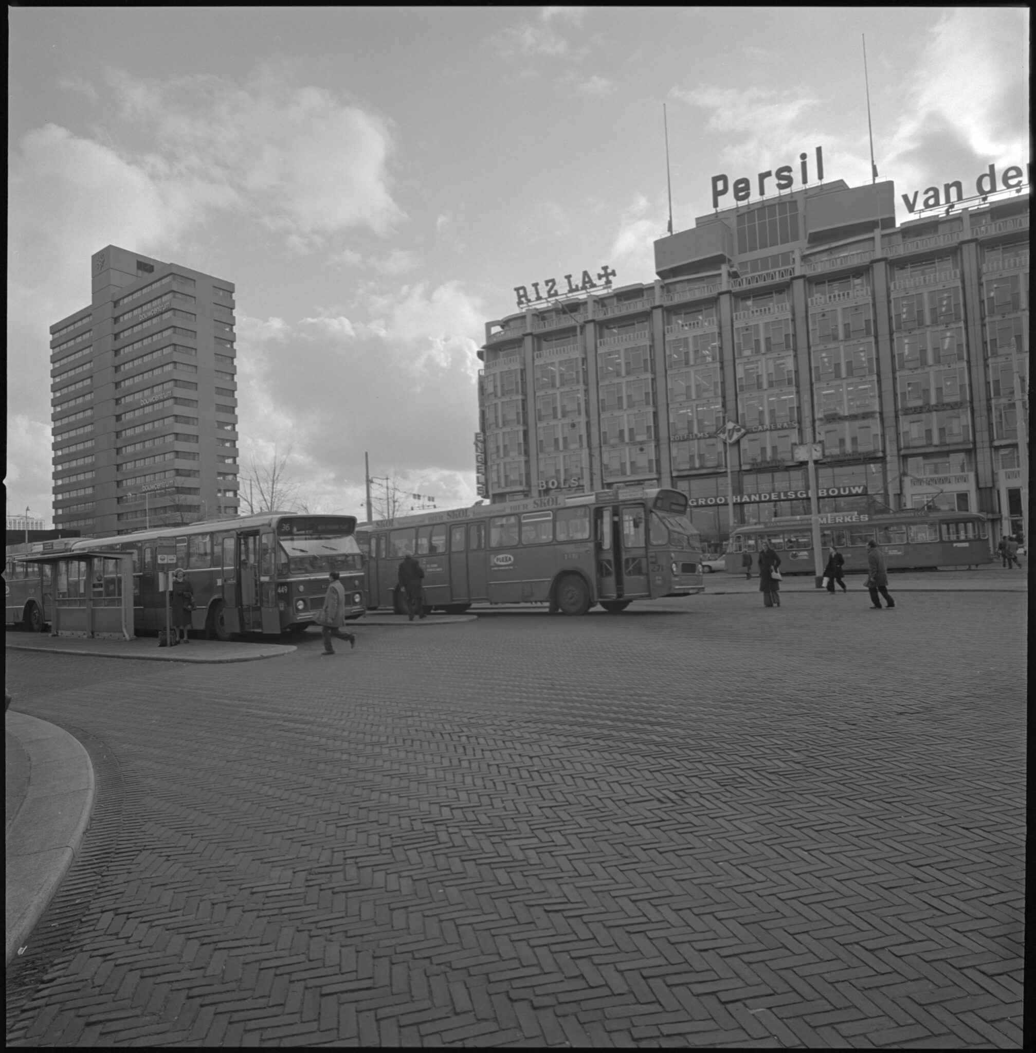 50 jaar geleden: 11 fijne foto's van Rotterdam in 1973