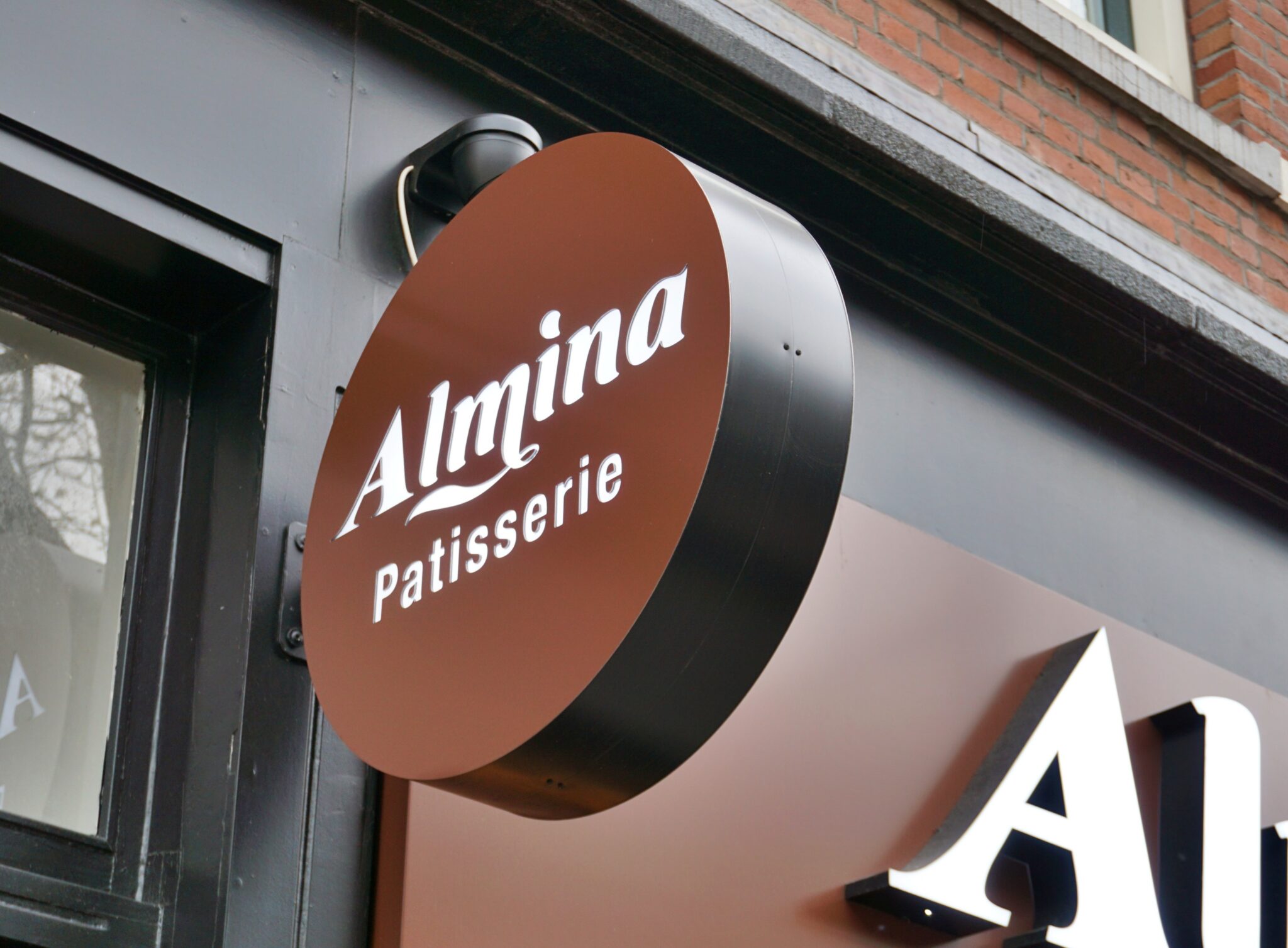 Almina Patisserie - Nieuwe Binnenweg - indebuurt Rotterdam