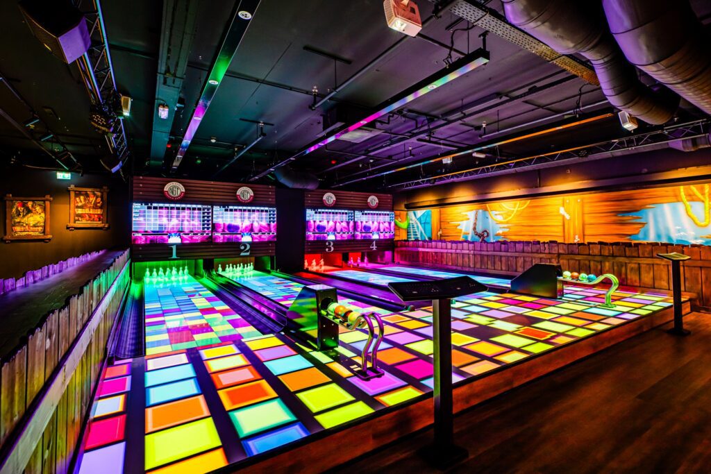 De allereerste duckpin bowlingbaan van Nederland zit nu in Rotterdam