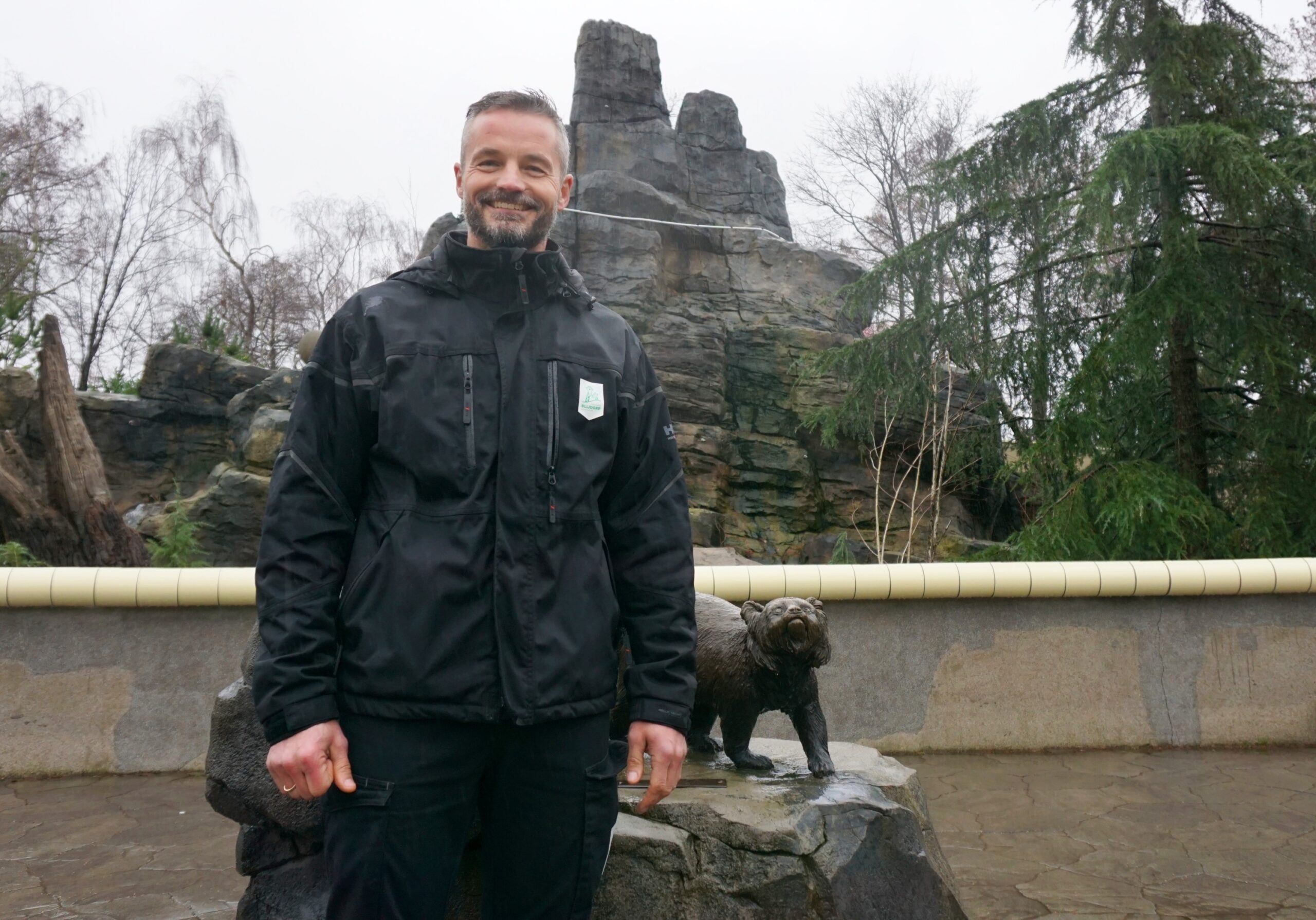 Janno werkt al 25 jaar met dieren in Blijdorp: 'Van olifanten tot rode ...