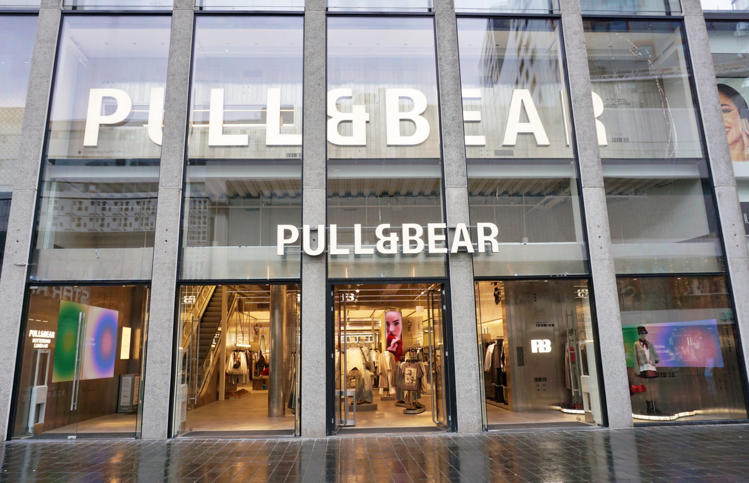Binnenkijken: grootste Pull&Bear ter wereld open in Rotterdam