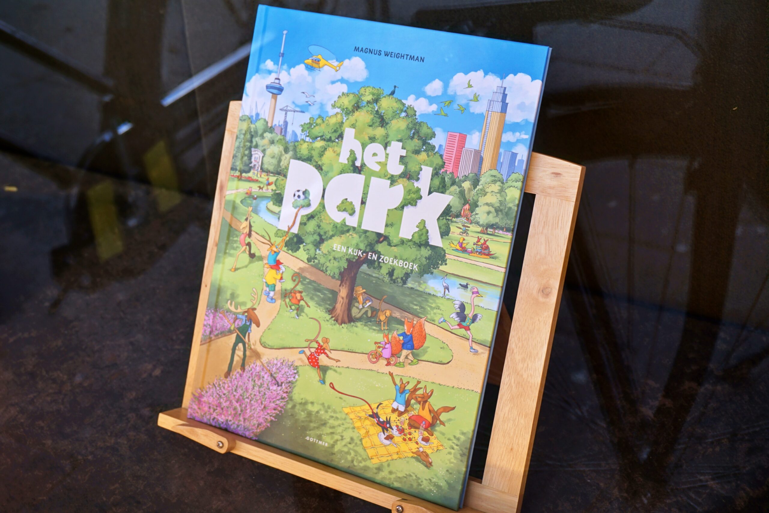 Waar zijn Dotje en Lotje? Dit Rotterdamse zoekboek hoort in je boekenkast