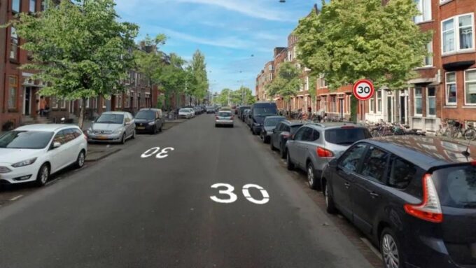 Van 50 naar 30 km per uur: in deze 115 Rotterdamse straten gaat de snelheidslimiet omlaag
