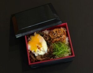 Japanse sandwiches en onigiri's: Bento Café zit verstopt achter het Weena