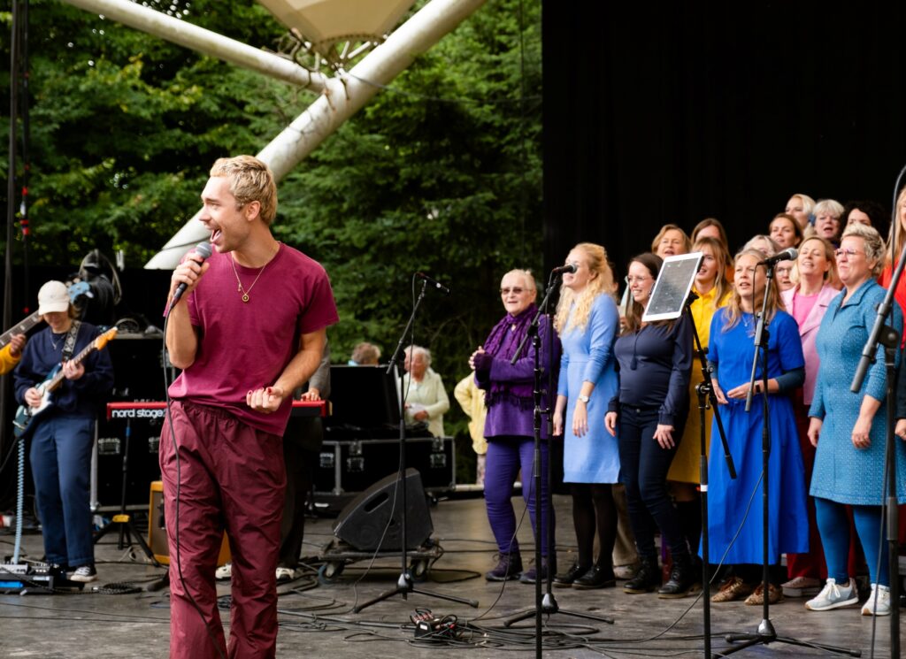 The Space Choir: dit is waarom het popkoor van Lucas zo populair is