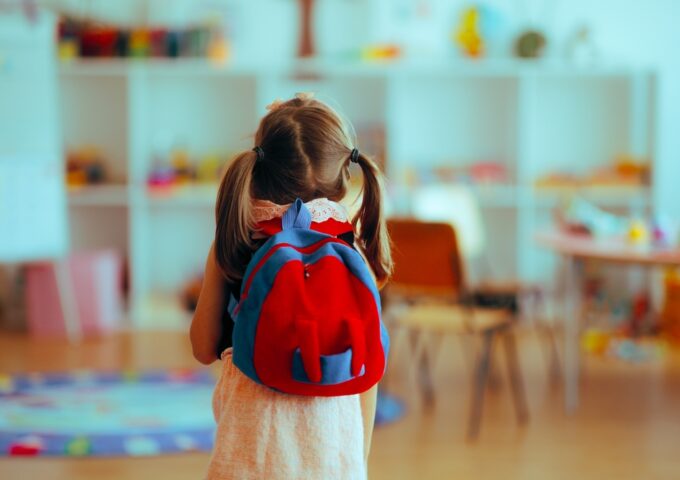 Een drijvend park, een stadsstrand: dit is hoe de nieuwe Rijnhaven ...