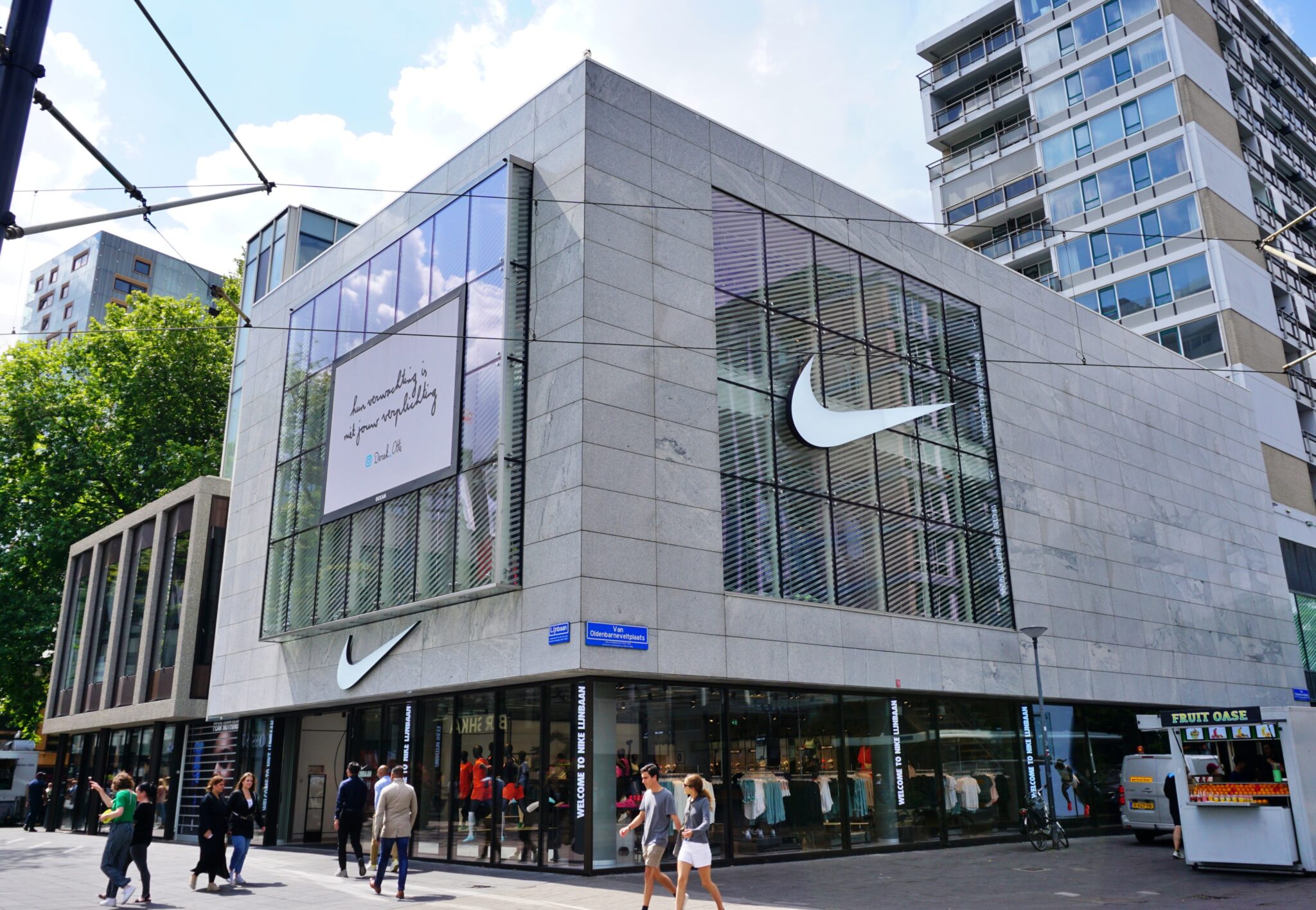 Video: grootste Nike Store van Europa open in centrum van Rotterdam