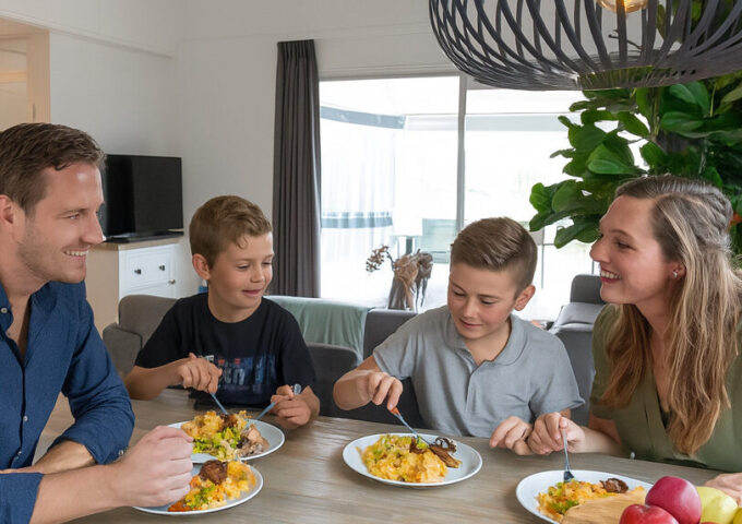 Veranderingen bij RET in 2030: nieuwe metro's van 2 keer zo lang