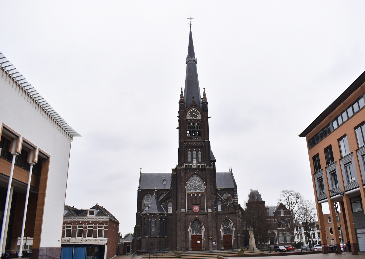 Schiedam heeft kerken en een basiliek: dit is het verschil